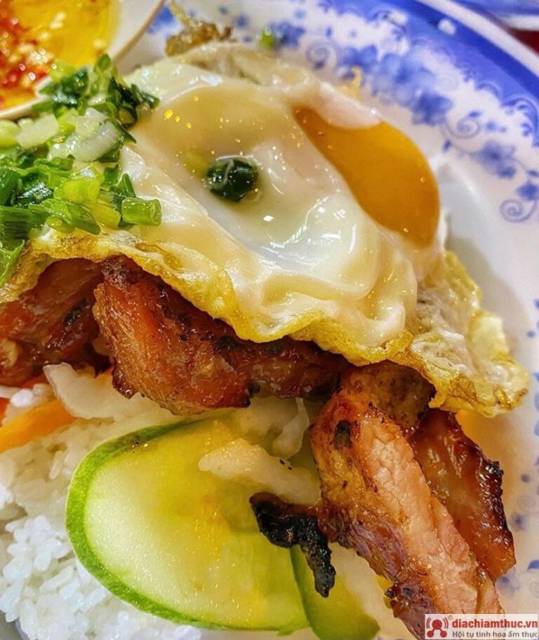 "No nê" với top 20 quán cơm tấm Sài Gòn ngon nhất 2025